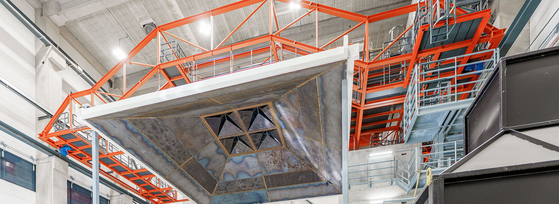 Absaughaube für Brandversuche | Demagcranes